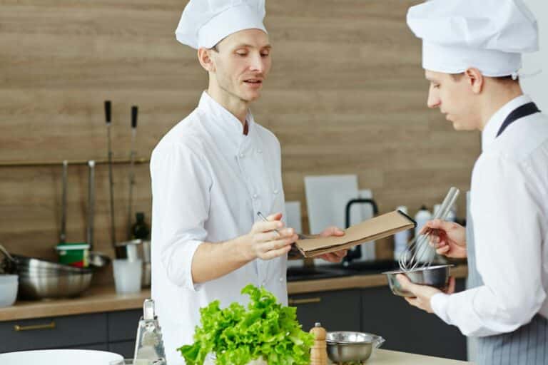 En qué consiste ser chef: Habilidades y pasión por la cocina - Gestión ...